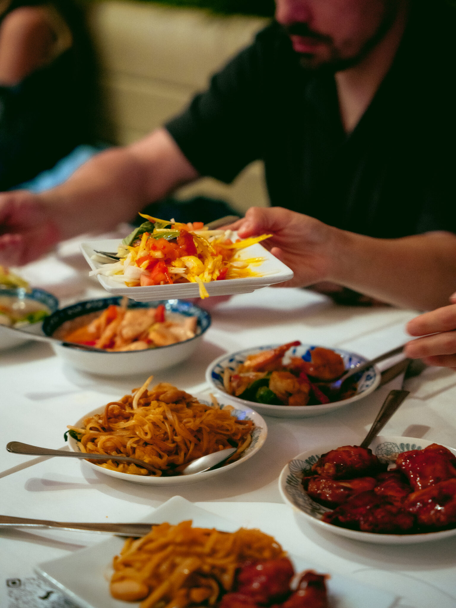 Sawadika — Festin Thaïlandais – Restaurant élégant et contemporain ...