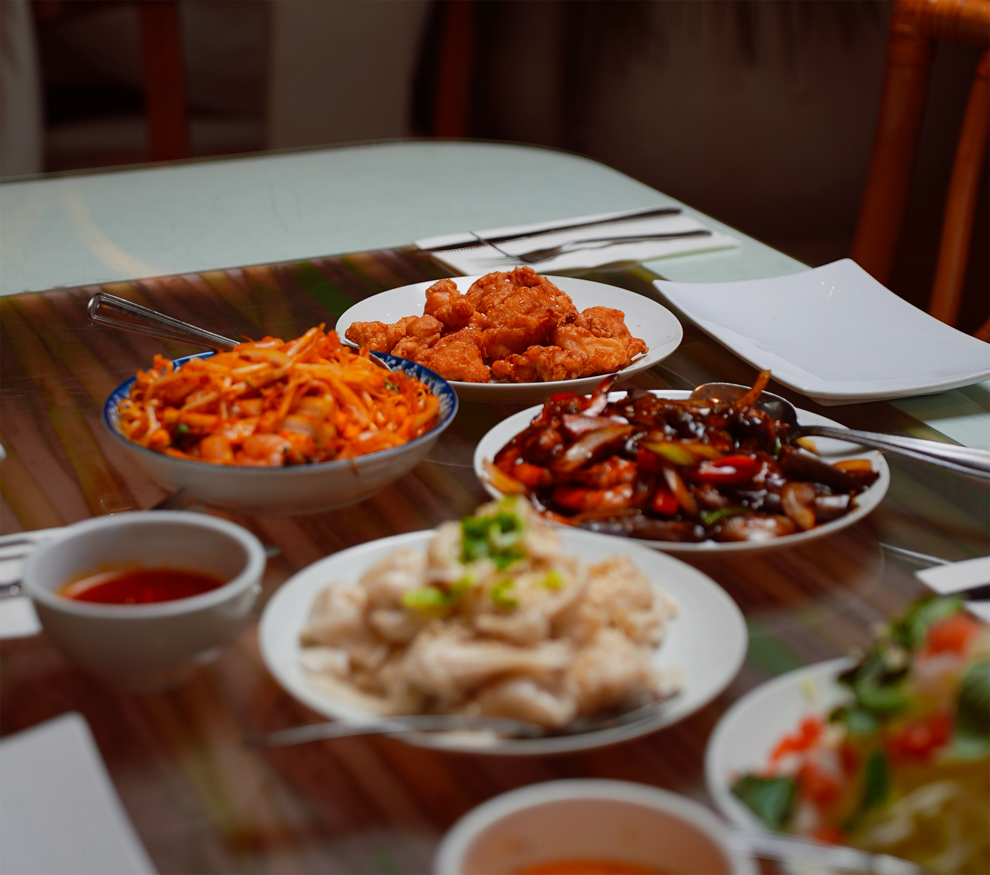 Sawadika — Festin Thaïlandais – Restaurant élégant et contemporain ...